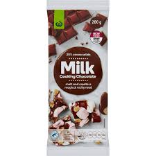 WOOLWORTHS MILK CHOCOLATE